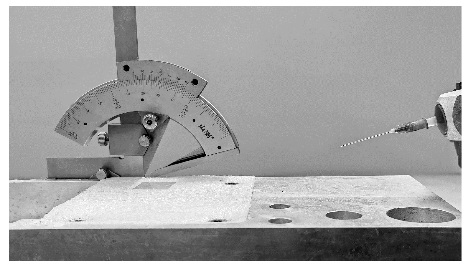 Cell membrane sample preparation method of combined AFM and dSTORM analysis